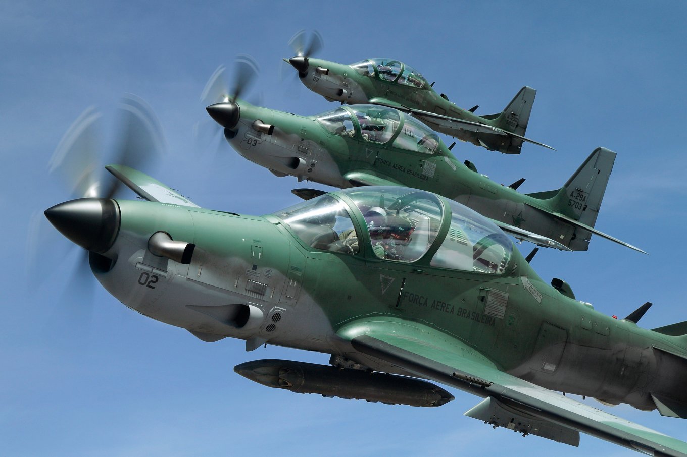 Гвинтовий A-29 Super Tucano оновили та створили спеціалізований ...