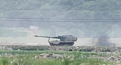 Китайці вже випробовують нову 155-мм САУ SH16, яка потребує лише двох ...